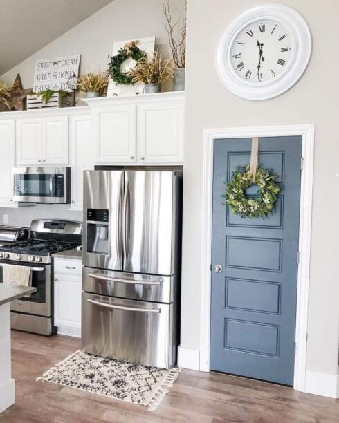 36 Farmhouse Clock Designs to Tell the Time in Style