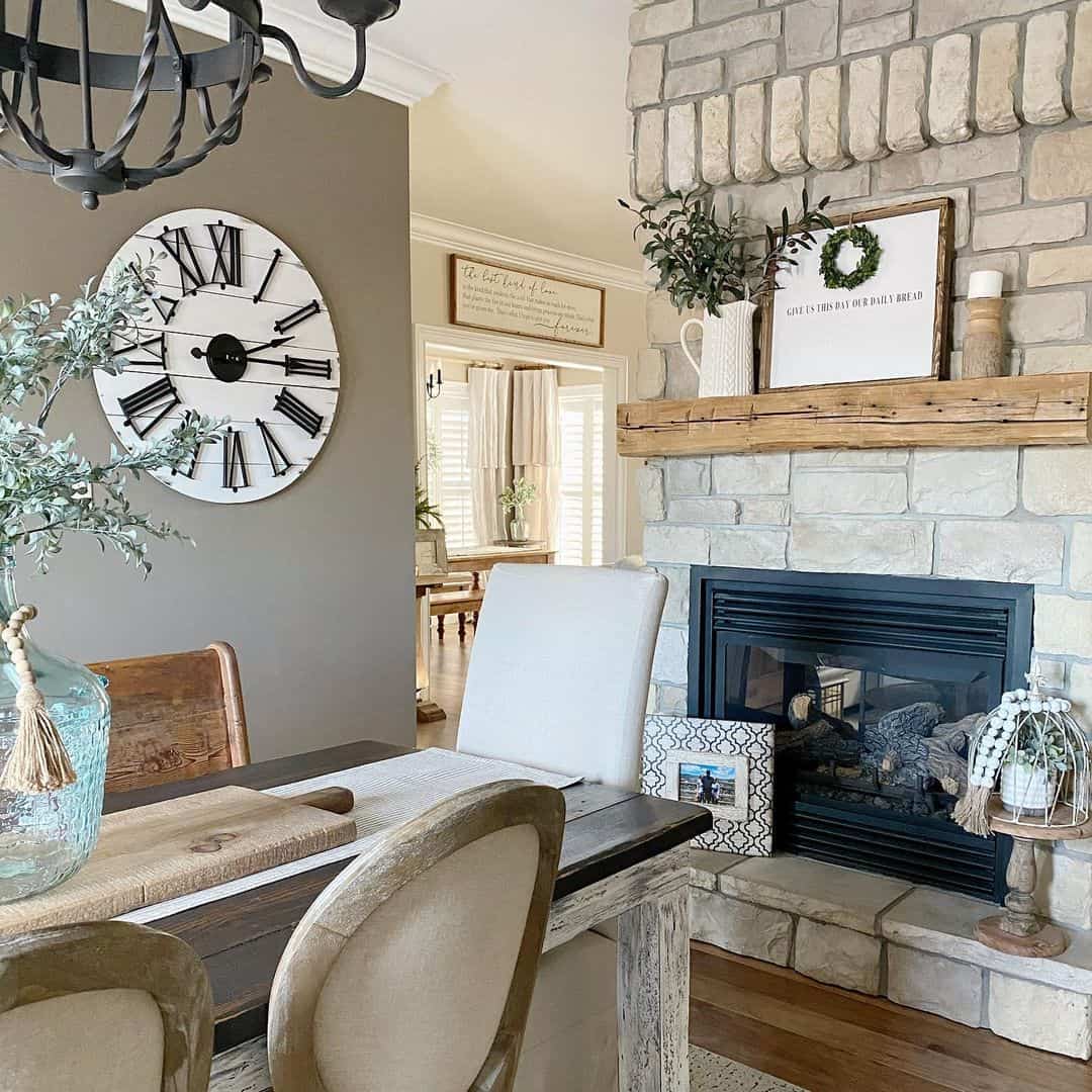 36 Farmhouse Clock Designs to Tell the Time in Style