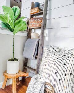 36 Farmhouse Ladder Decor Ideas to Take Your Home to New Heights