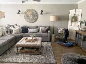 36 Farmhouse Clock Designs to Tell the Time in Style