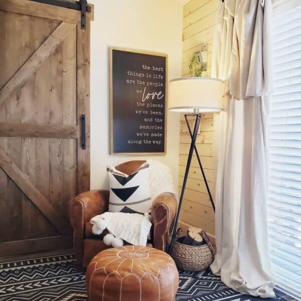31 Farmhouse Bedroom Curtains for Creating a Beautiful Sleeping Space