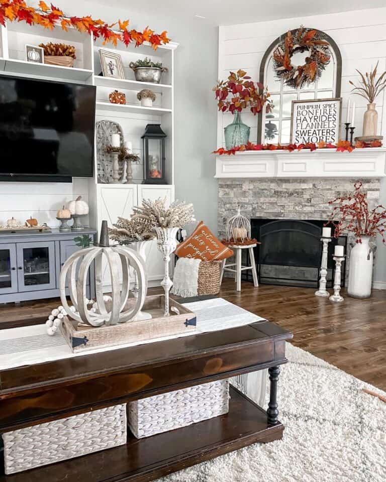 31 Farmhouse Fall Décor Ideas to Transform Your Home This Autumn Season