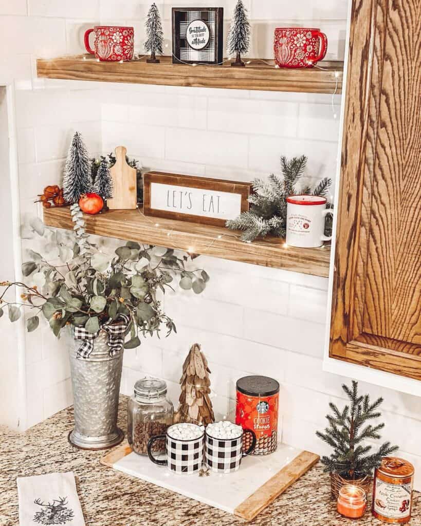 31 Farmhouse Christmas Kitchen Décor Ideas to Make the Merriest Kitchen