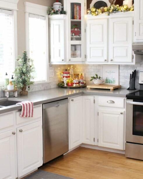 31 Farmhouse Christmas Kitchen Décor Ideas to Make the Merriest Kitchen