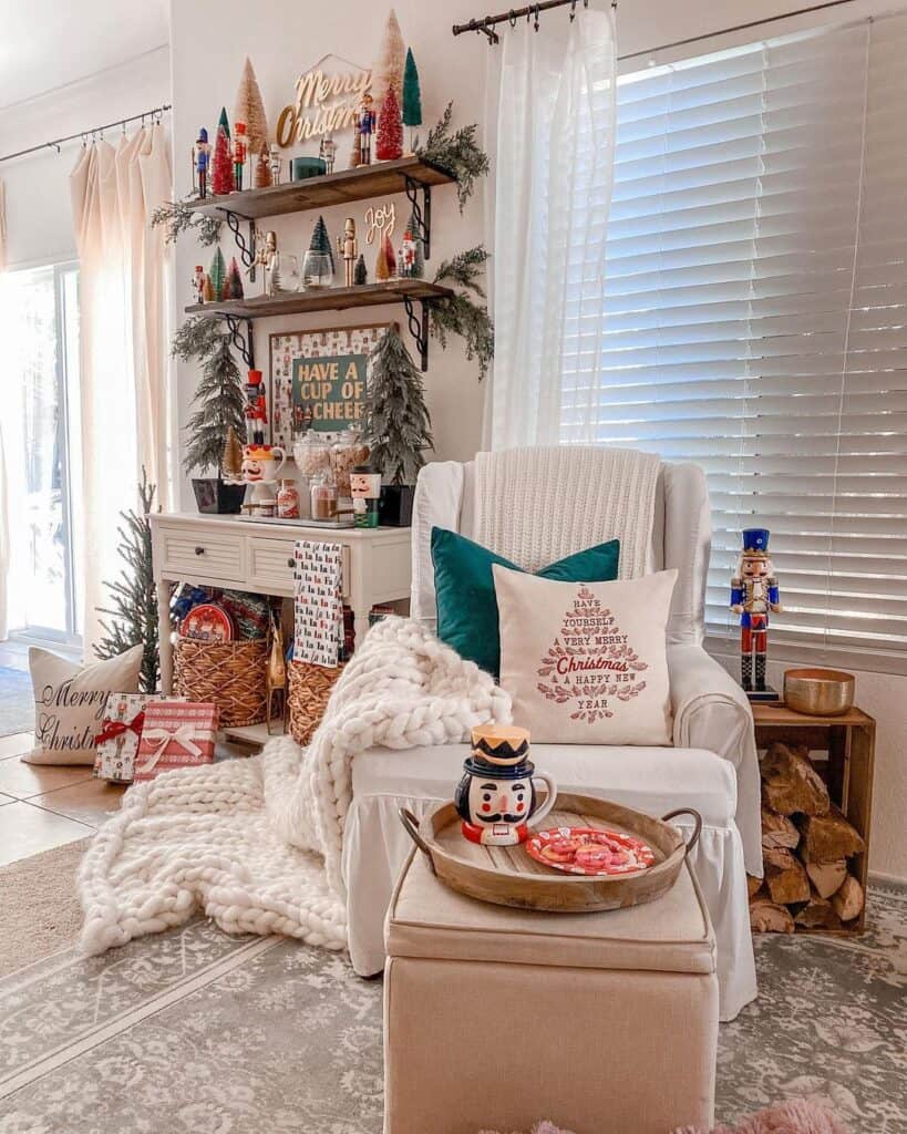 30 Christmas Wall Décor Ideas to Spruce Up your Interiors for the Holidays