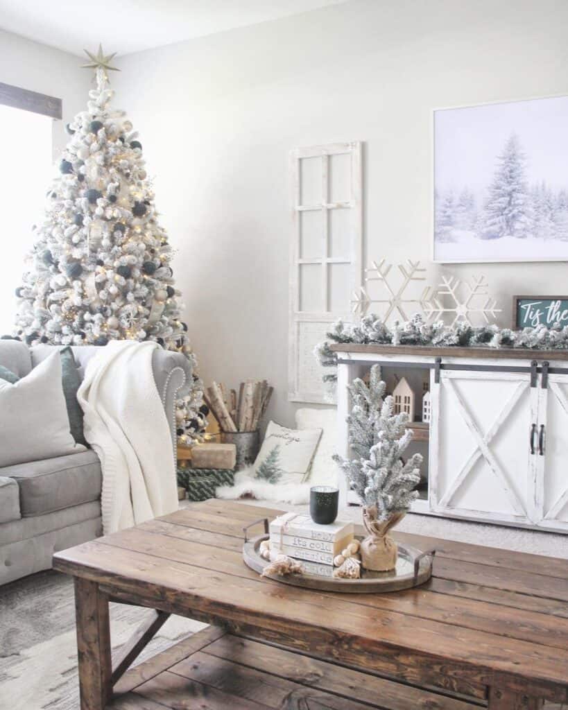 35 Round Tray Décor Ideas for a Gorgeous Centerpiece