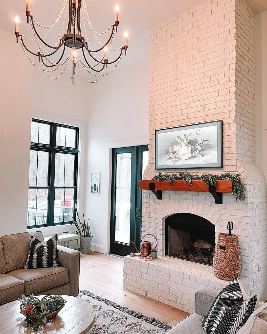 28 Stunning Fireplace Hearth Décor Ideas for a Hearty Living Room