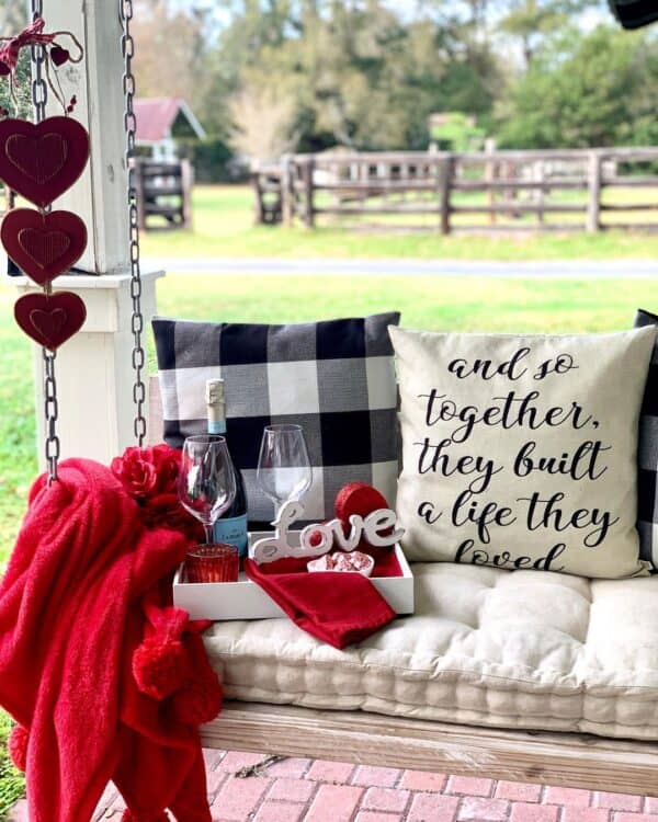 23 Outdoor Valentine's Day Décor Ideas to Spread a Little Extra Love