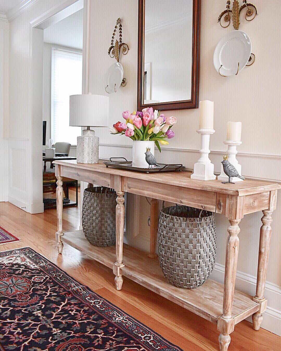 36 Mirrors Above Console Tables With Inspiring Compositions