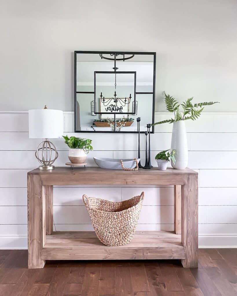 36 Mirrors Above Console Tables With Inspiring Compositions