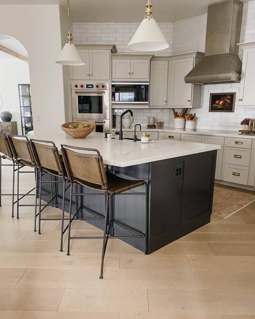 33 Genius Kitchen Island Electrical Outlet Ideas for Every Style