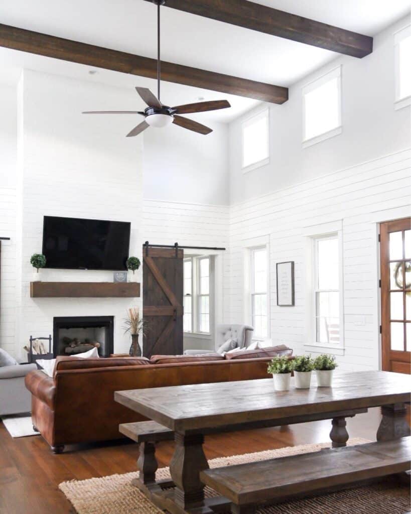 26 Idyllic Living Room Ceiling Fan Ideas for Every Style