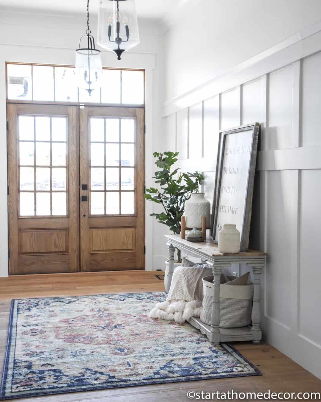 30 Board and Batten Foyer Designs for A Welcoming Entryway