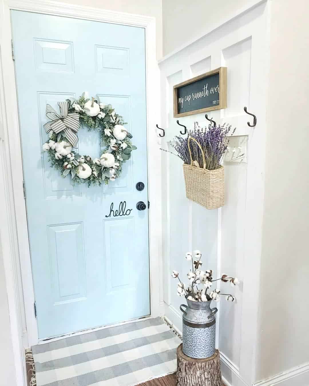 30 Board and Batten Foyer Designs for A Welcoming Entryway