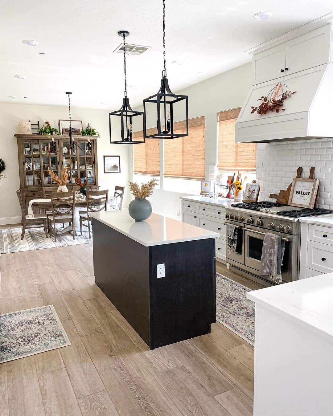 33 Genius Kitchen Island Electrical Outlet Ideas for Every Style