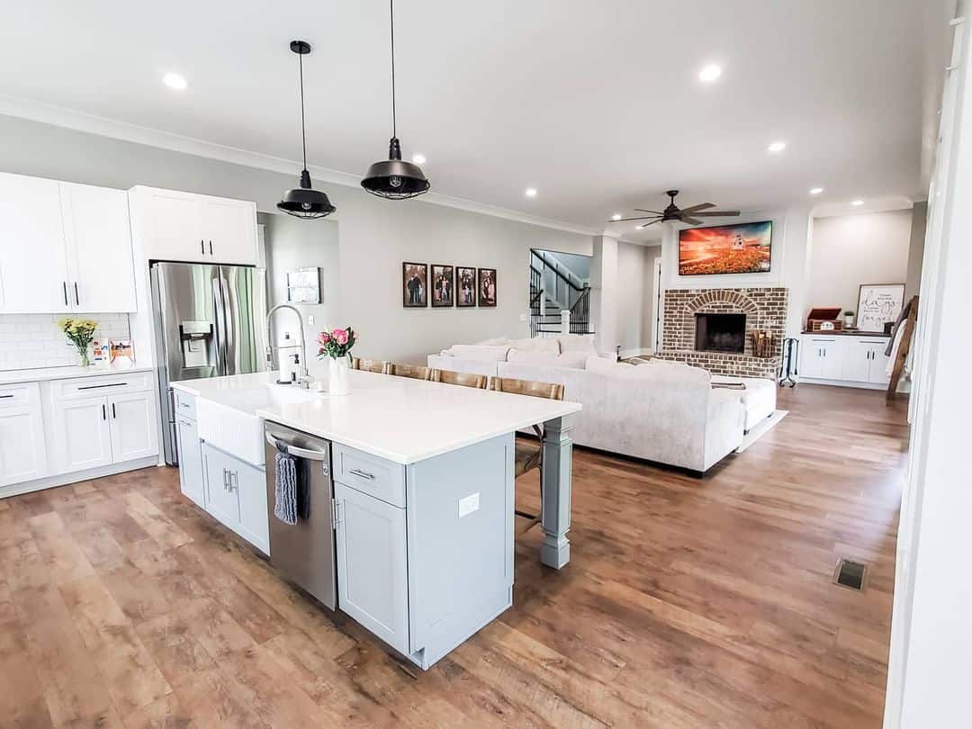 38 Kitchen Island End Panel Ideas for a Custom Look