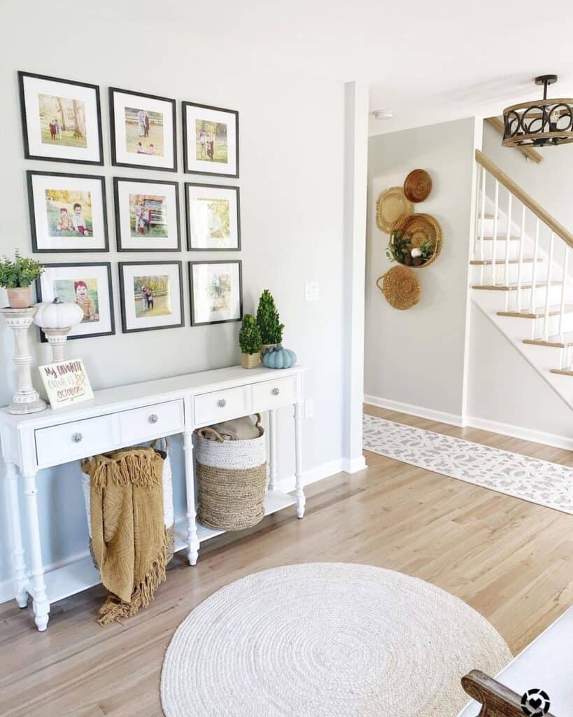 15 Chic and Trendy Ways to Style Gallery Wall Above Console Table