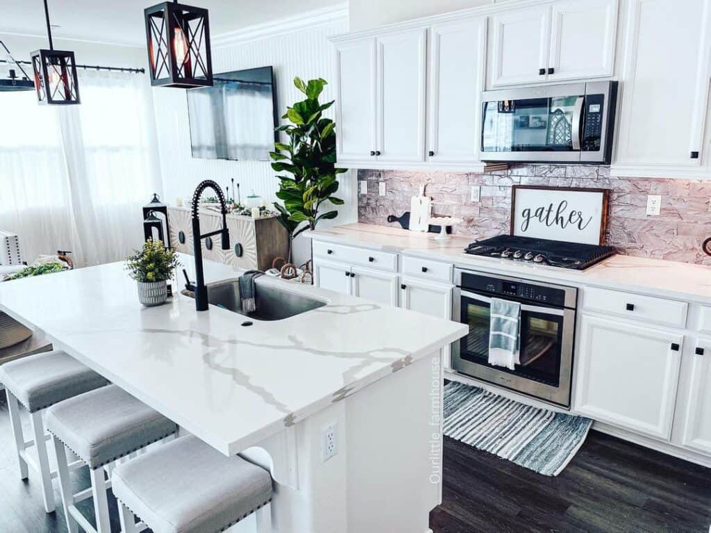 33 Genius Kitchen Island Electrical Outlet Ideas for Every Style