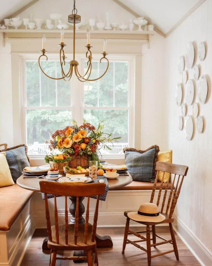 26 Farmhouse Breakfast Nook Ideas to Kick Start Your Day With Charm
