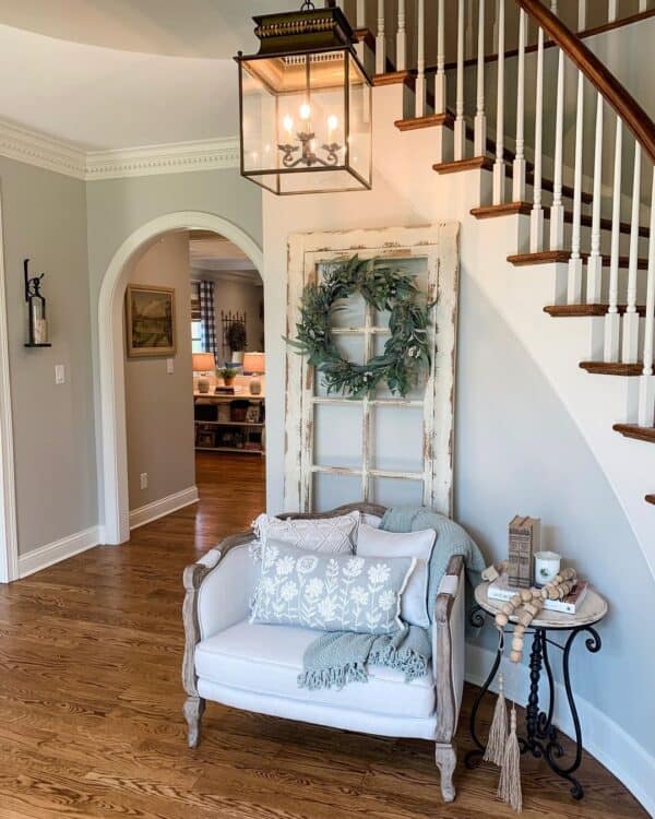 14 Two-Story Foyer Lighting Ideas for a Memorable First Glance