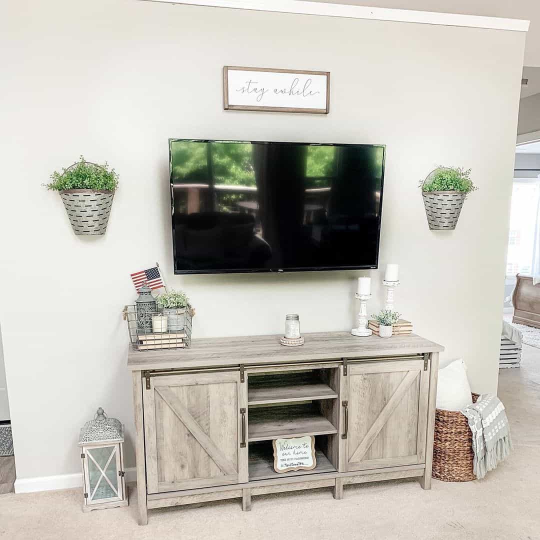 38 Farmhouse TV Wall Ideas That Deserve the Spotlight