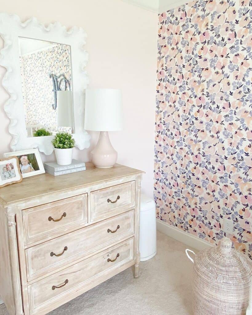 27 Girl's Bedroom Lamps for an Insanely Dreamy Space