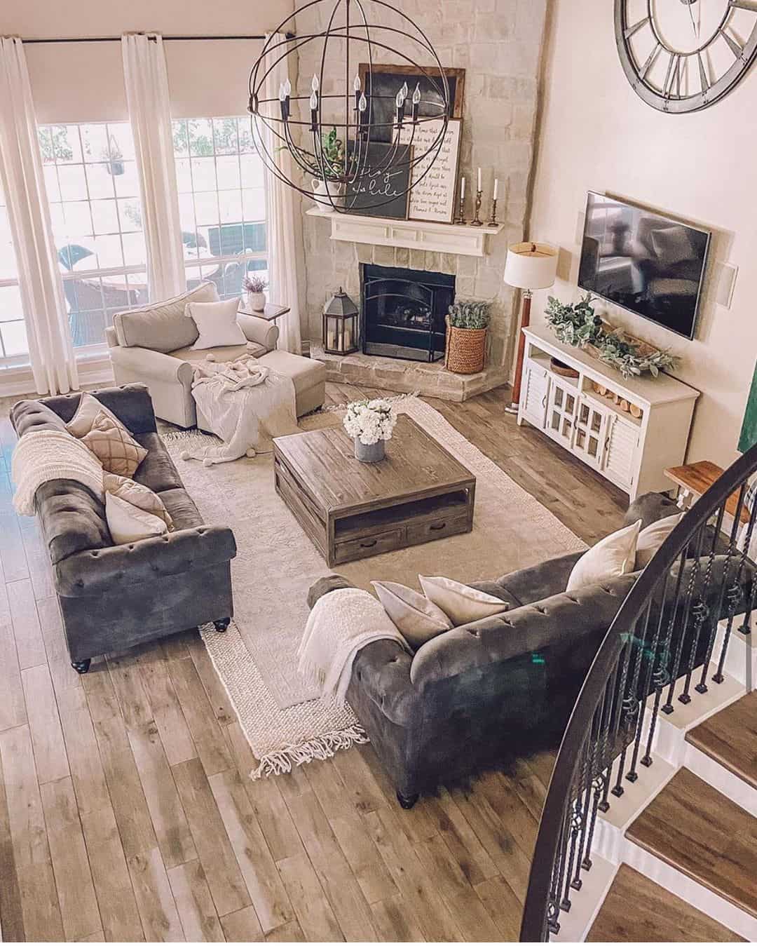 37 Farmhouse Rug Ideas for Living Room You Can’t Live Without