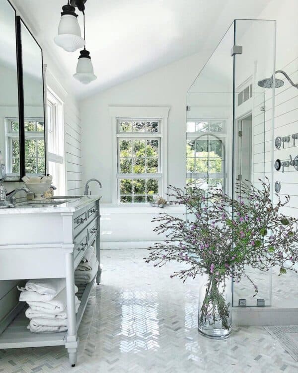 33 Farmhouse Shower Ideas for a Spa-Like Retreat