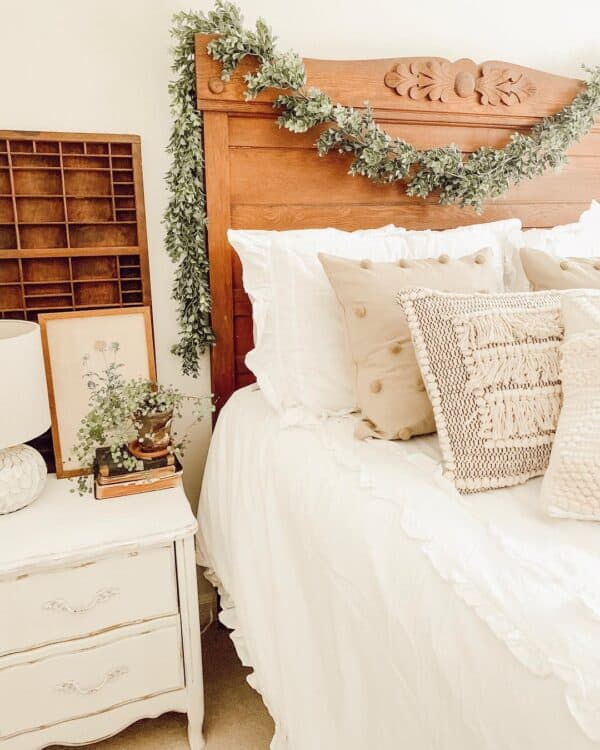 32 Rustic Farmhouse Bed Ideas That Work Their Rustic Magic