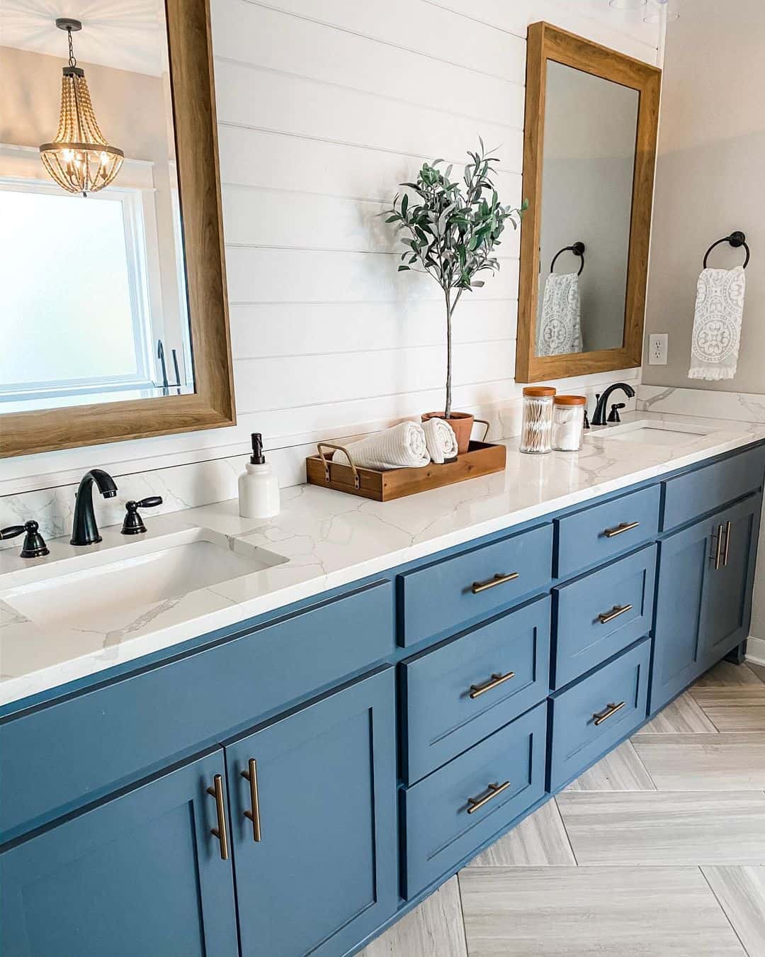 29 Blue Grey Bathroom Vanity Ideas for an Extra Charm