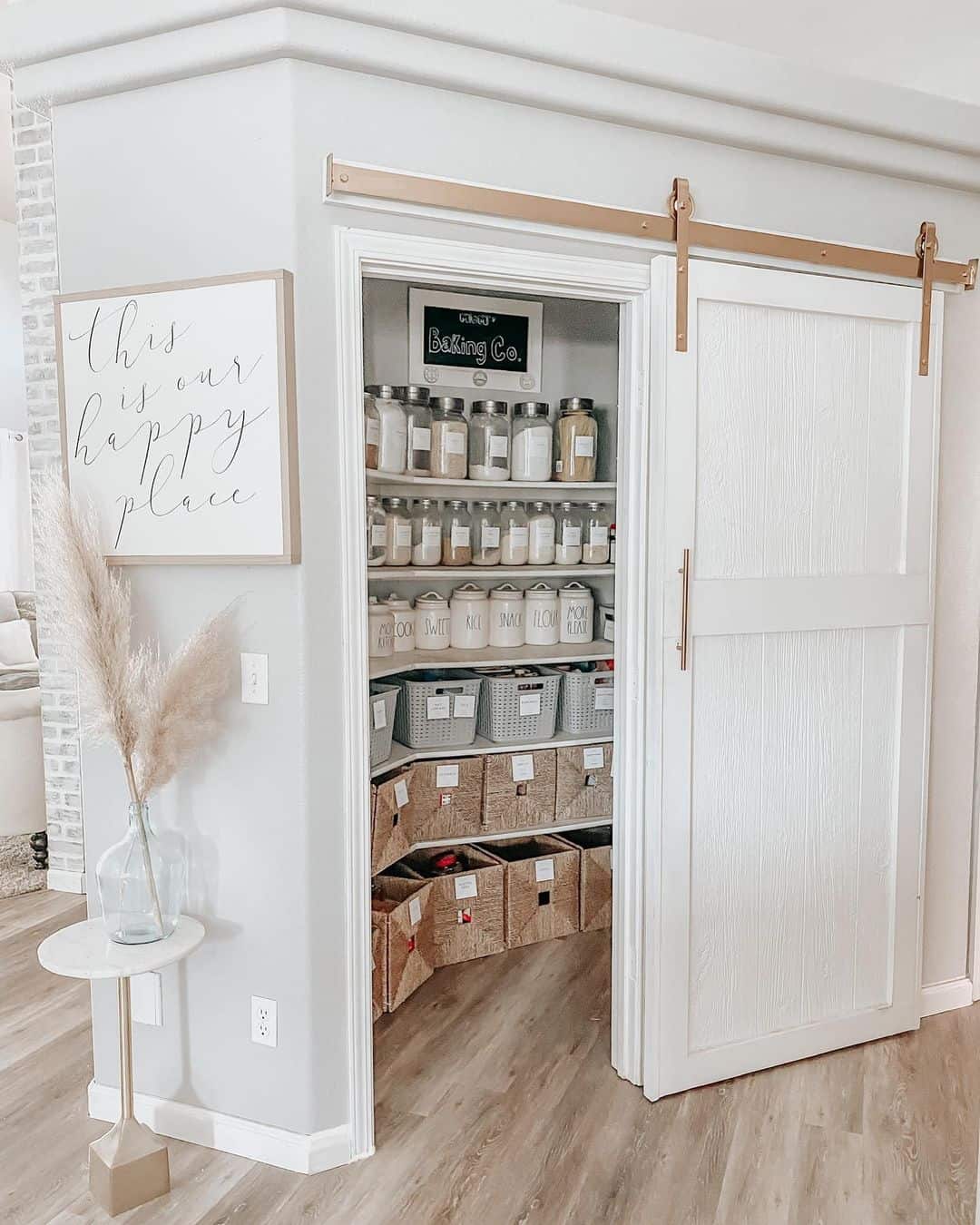 29 Farmhouse Baseboards and Trim Ideas to Tie It All Together