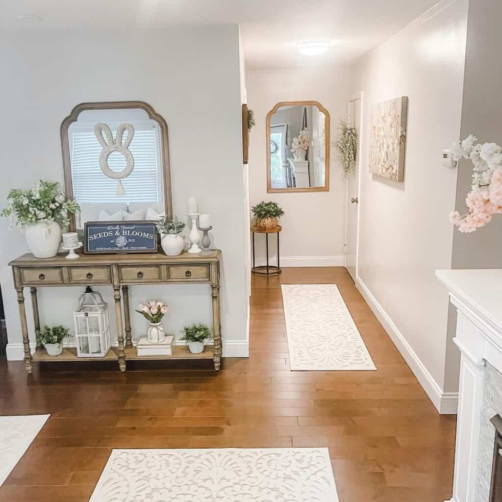 27 Baseboard Trim Ideas That Look Gorgeous with Wood Floors