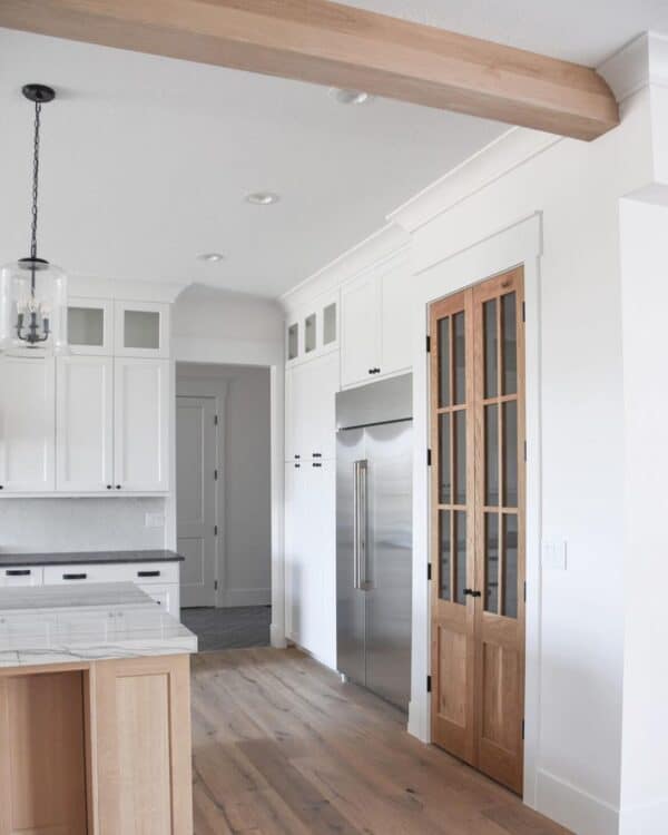 31 Kitchen Baseboard Molding Ideas to Dress Up Your Space