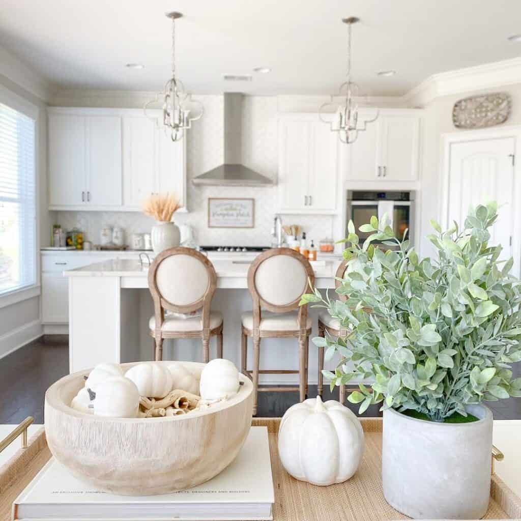 31 Kitchen Baseboard Molding Ideas to Dress Up Your Space