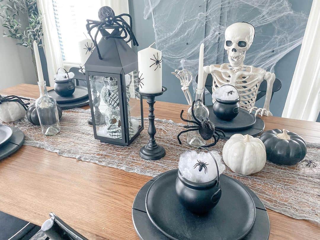 34 Halloween Spider Decorations for Your Haunted House