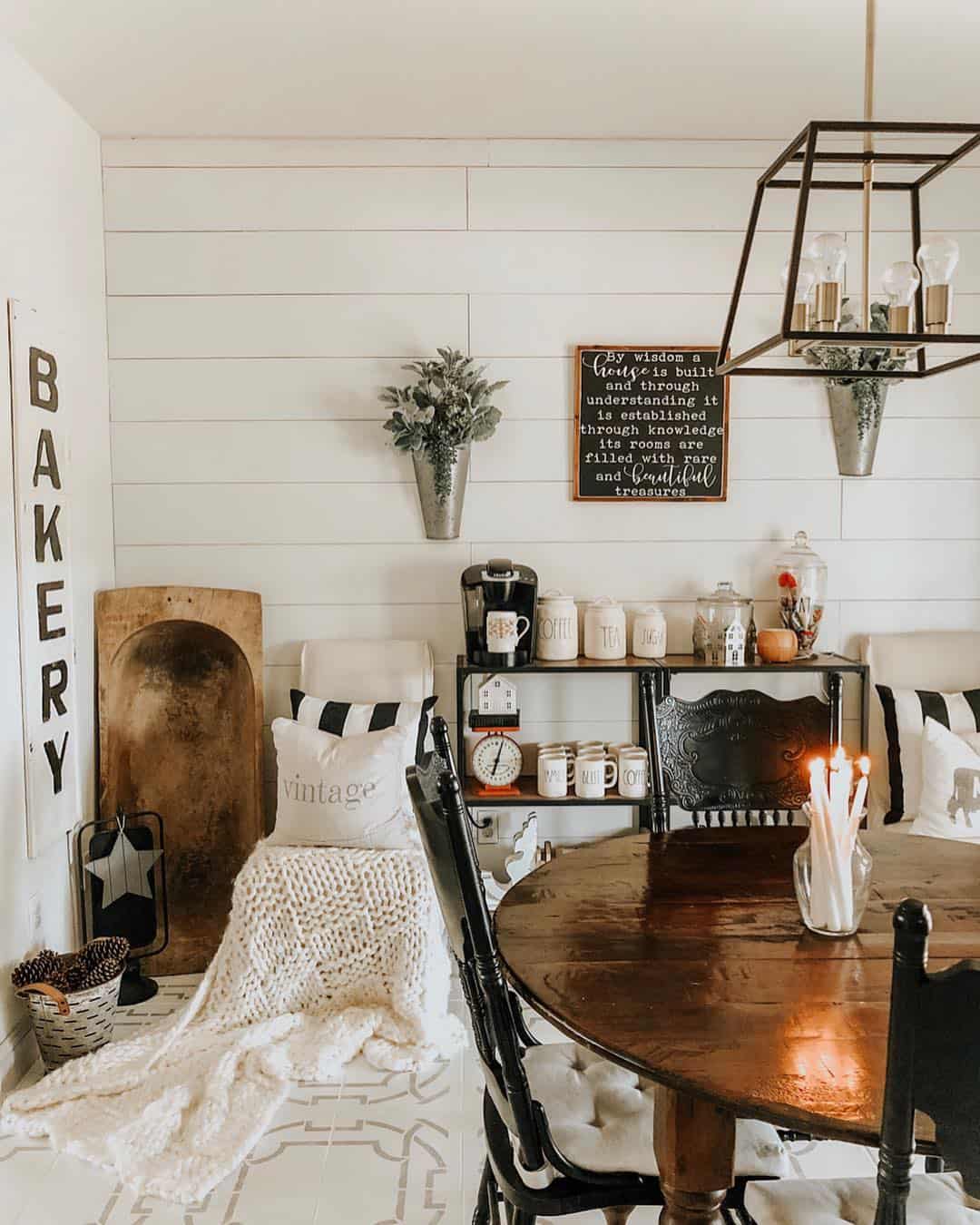 35 Farmhouse Shiplap Walls for Every Room in Your House