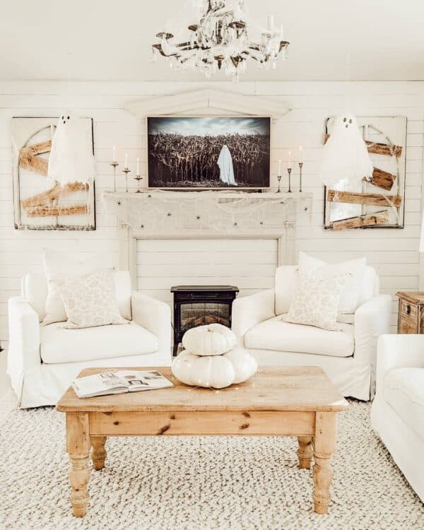 36 Spooky Ideas for Living Room Halloween Decorations