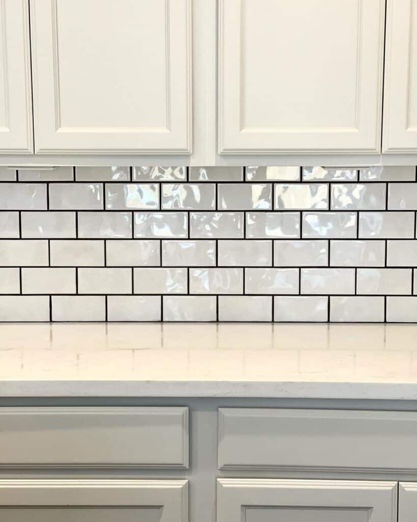 25 Classic White Subway Tile with Black Grout Designs