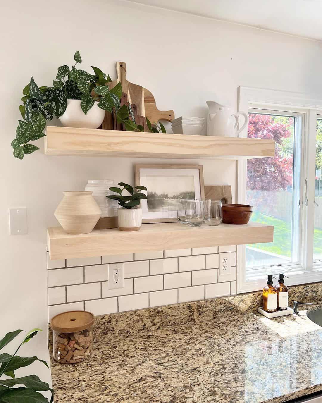 22 Oak Floating Shelves to Lighten Up Your Home