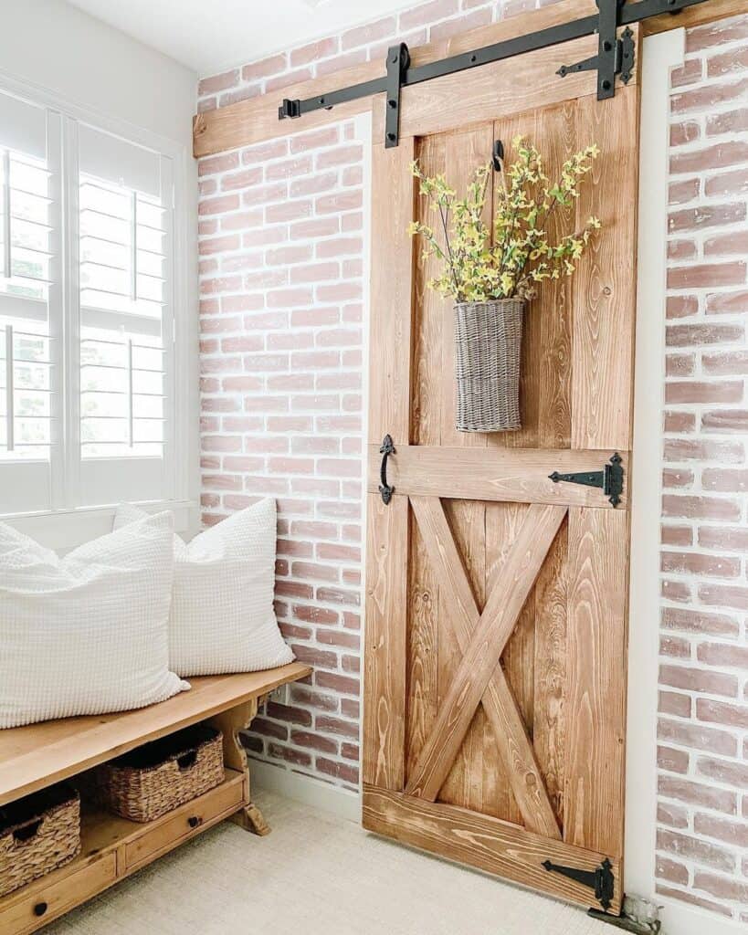 30 Charming Door Baskets for a Decorative Touch