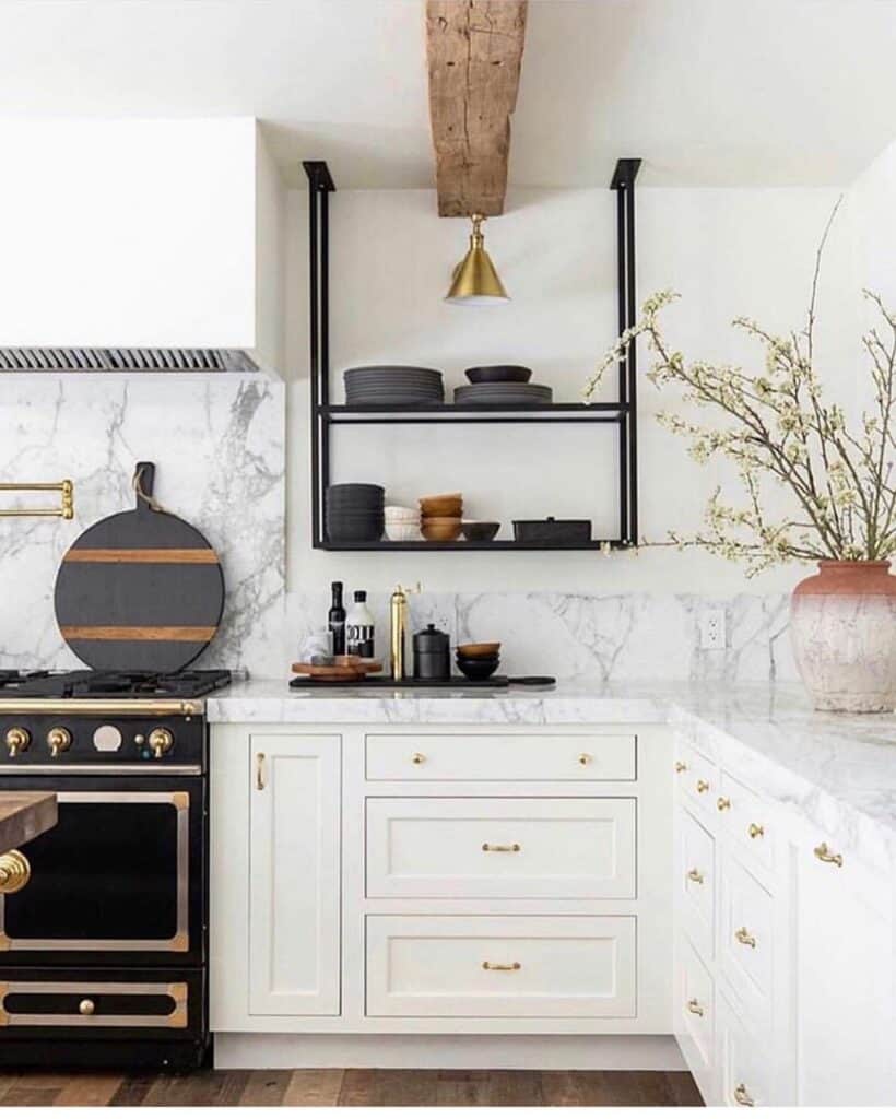 28 Dramatic Stone Backsplash Ideas to Transform Your Home