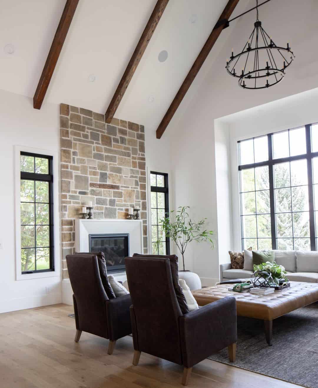 19 Amazing Rooms with Fireplace with Vaulted Ceiling Features