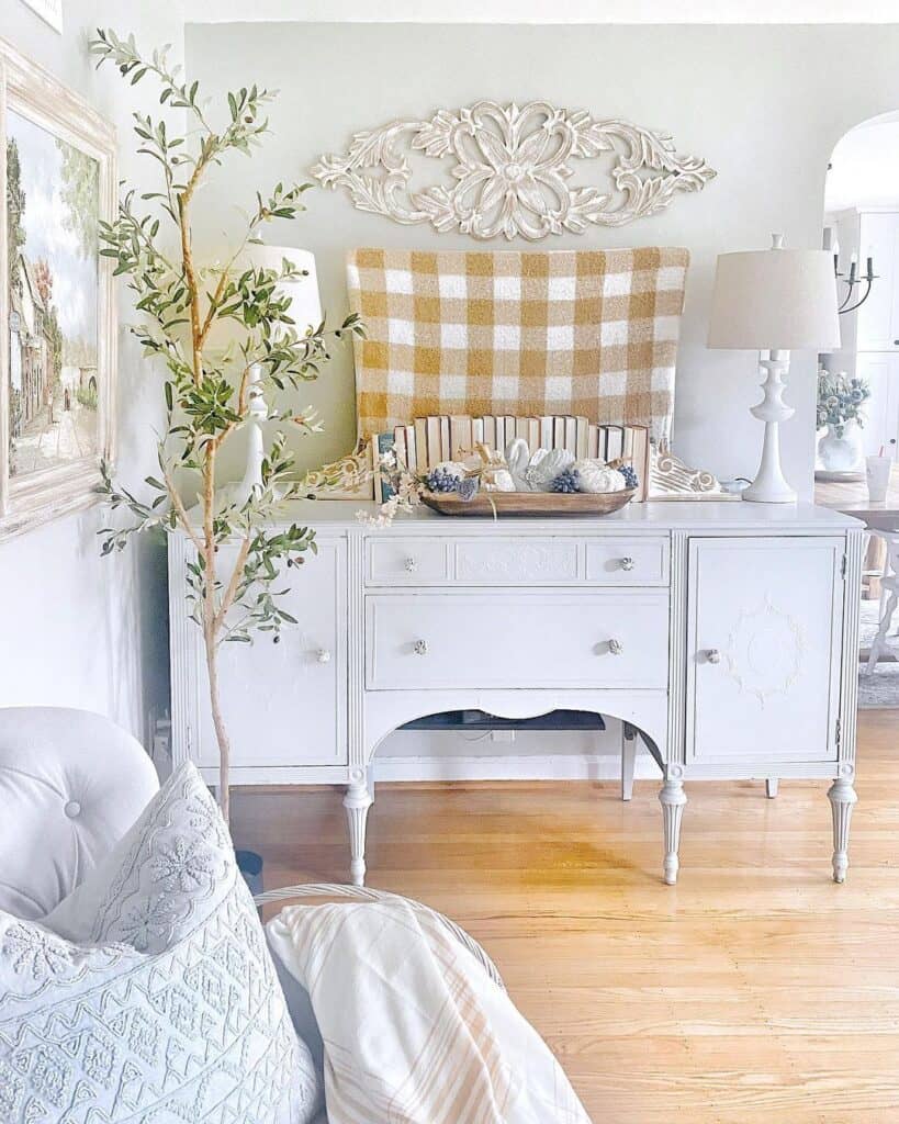 28 White Sideboard Looks for Any Room in Your Home