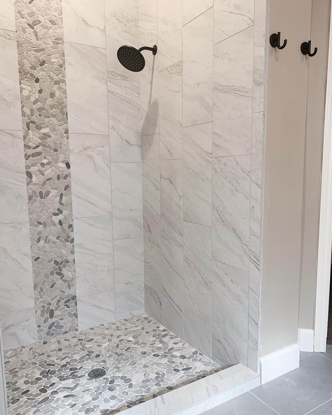 15 Vertical Tile Shower Ideas That Will Transform a Bathroom