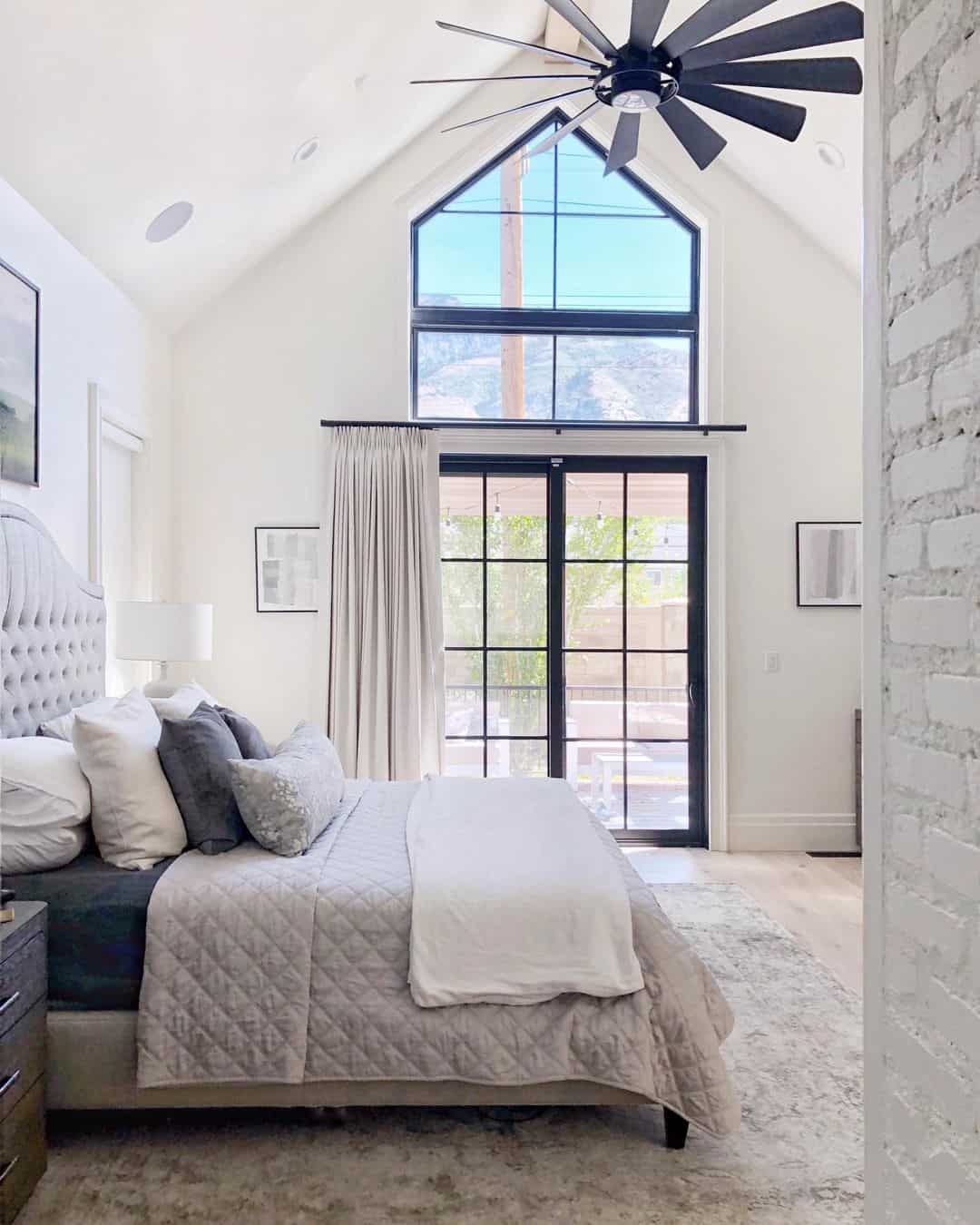 20 Vaulted Ceiling Bedroom Ideas To Elevate Your Style