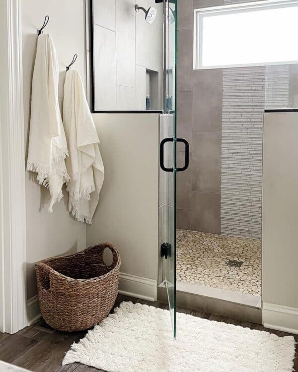 15 Vertical Tile Shower Ideas That Will Transform a Bathroom
