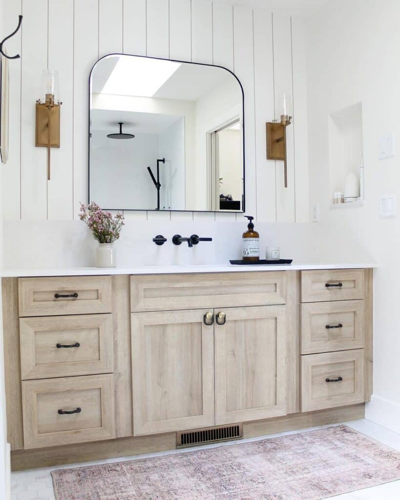 24 Ideas for a Creative Bathroom Backsplash