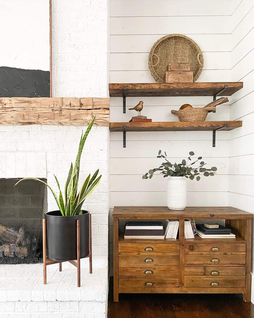 25 Floating Shelves Around Fireplace Ideas for Your Home