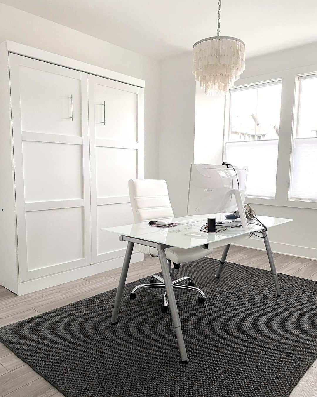 35 Gorgeous Home Office Rug Ideas That Transform a Work Area