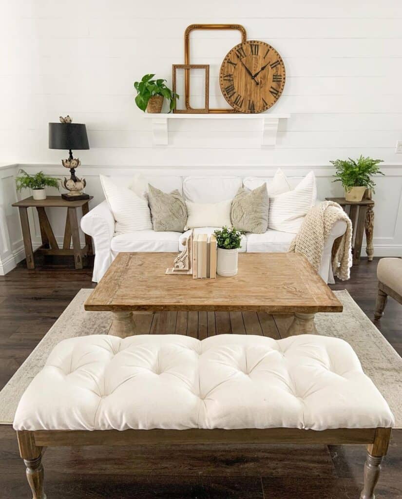 35 Farmhouse Shiplap Walls for Every Room in Your House